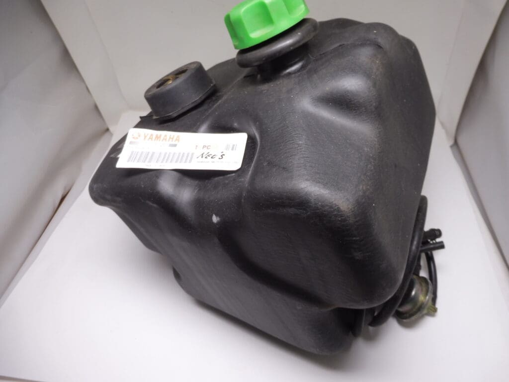 5AD-F4110-00 Fueltank compl.with tap/cap/meter Yam.Neos 2stroke | Theo ...